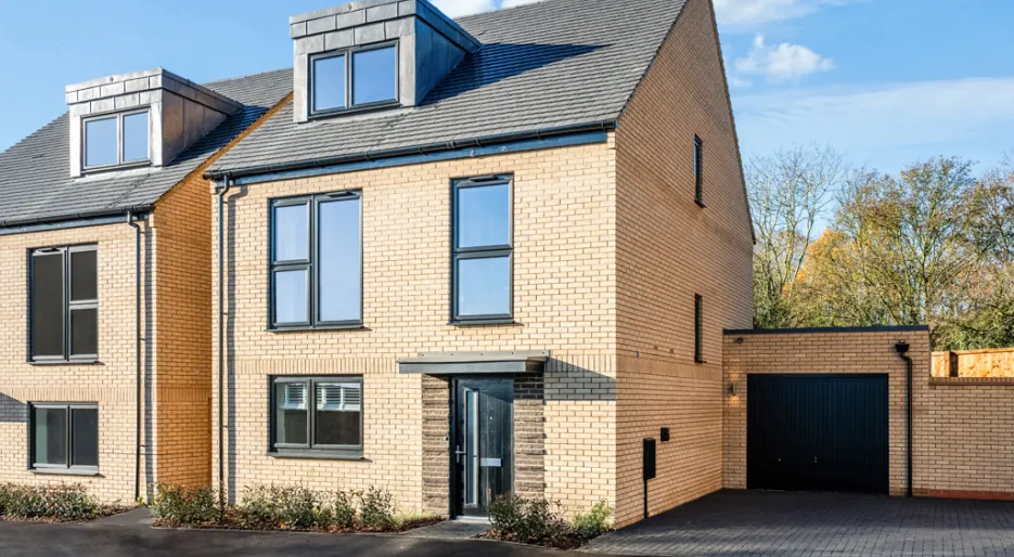 Kingsley Park, Billericay | Essex New Homes | Hill